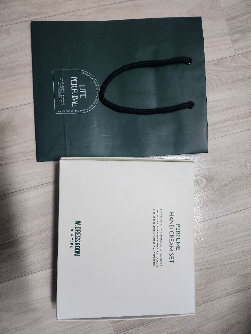 [리뷰이벤트 쇼핑백] 더블유드레스룸 퍼퓸 핸드크림 선물 세트 30ml 3ea 배민스토어